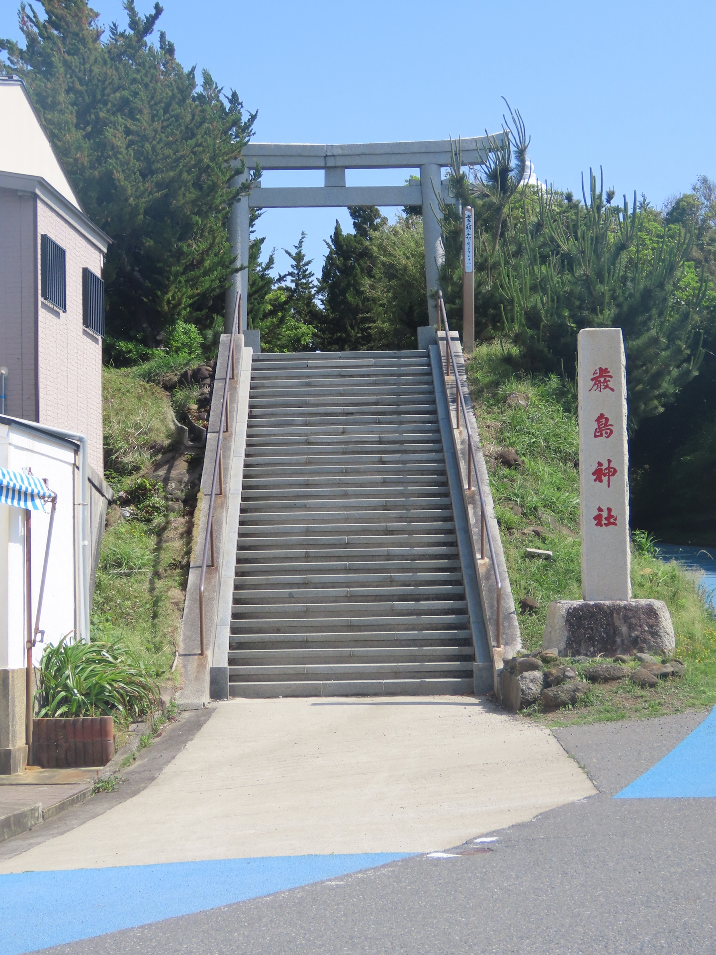 南房総市白浜町：厳島神社: 怠け者の散歩道2
